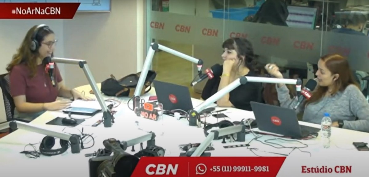 Saiba como ensinar um cachorro mais velho a fazer xixi no lugar certo | Vida de Bicho na CBN ...